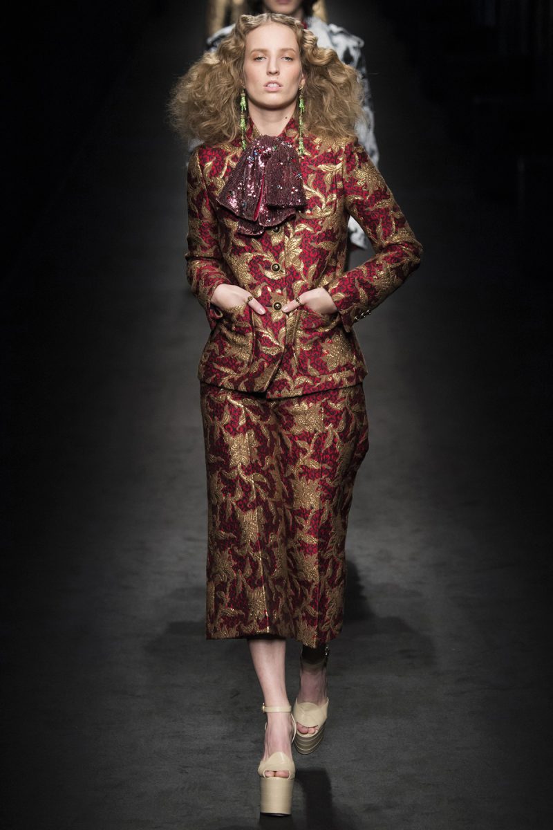 BROCADE ELEGANCE – ROX MAGAZINE