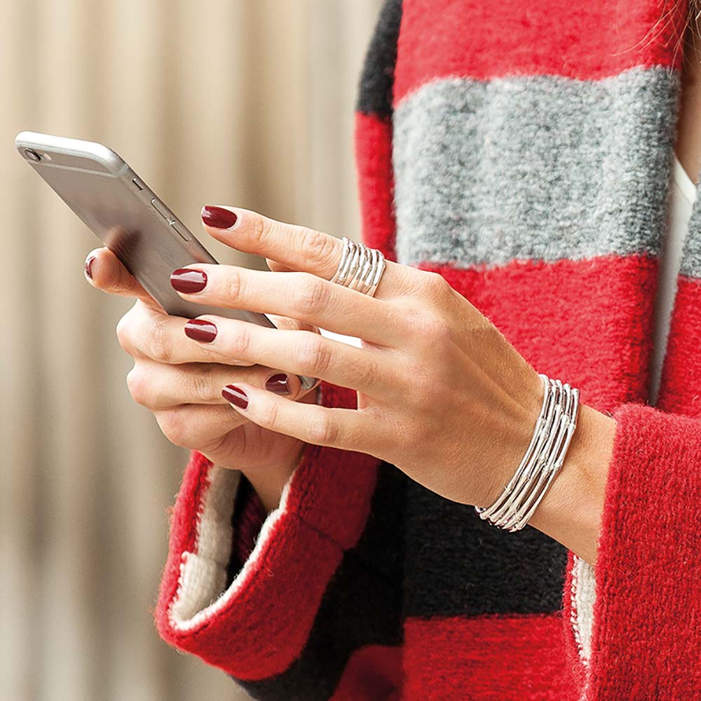 OFF THE CUFF | ROX MAGAZINE