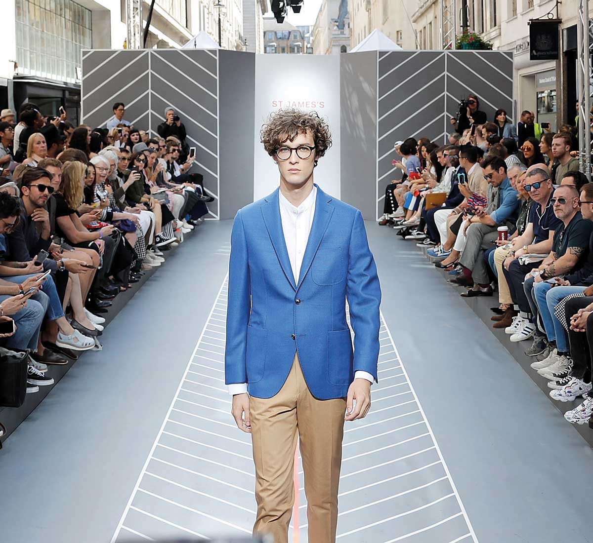 FROM THE FROW | ROX MAGAZINE