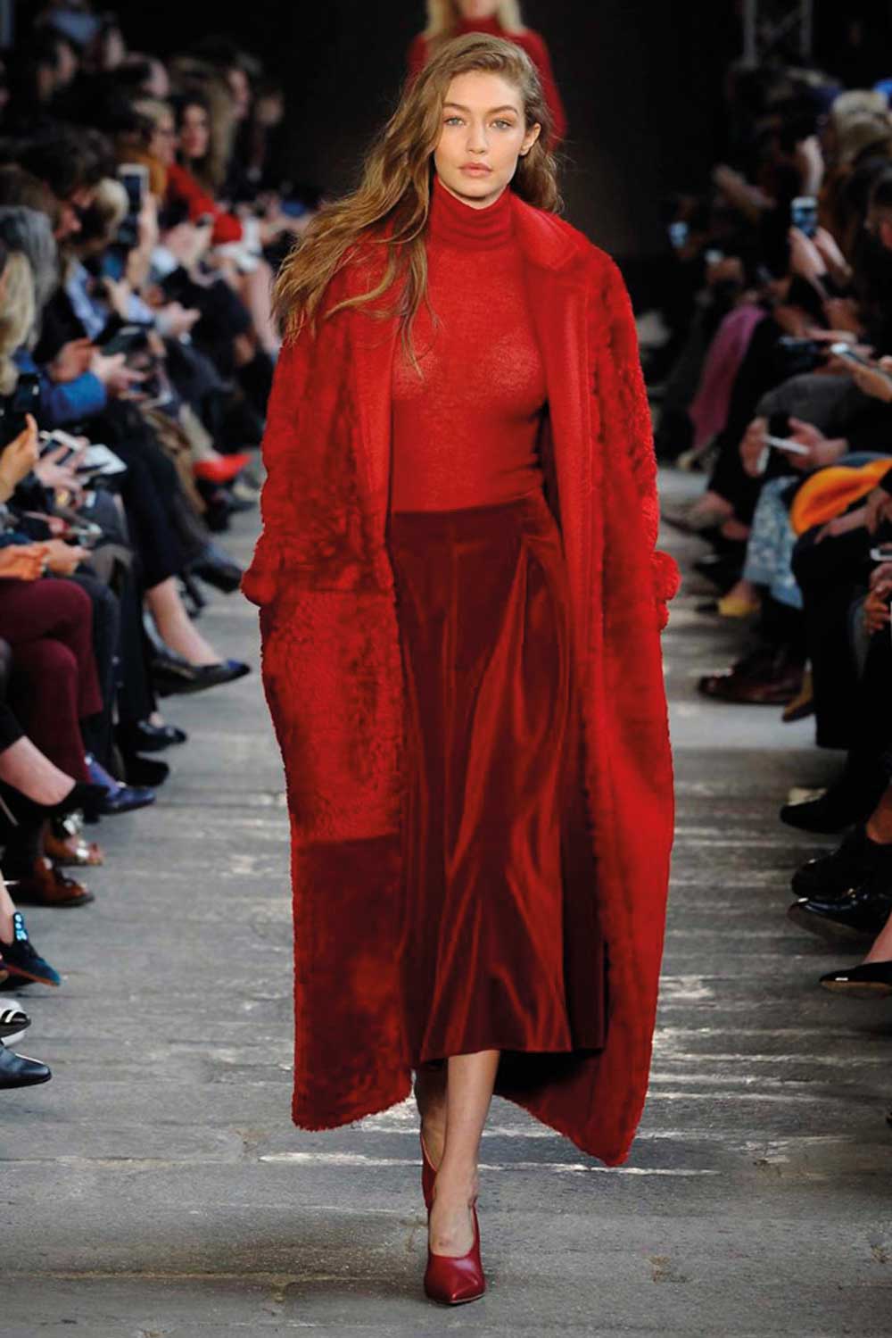 SEEING RED | ROX MAGAZINE